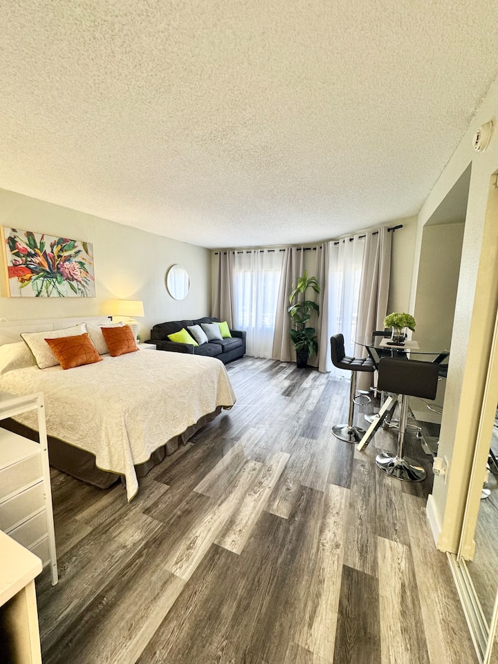 Studio # 3
1 Cama- 1 Sofá Cama-4 Personas - Universal Orlando Resort, Orlando