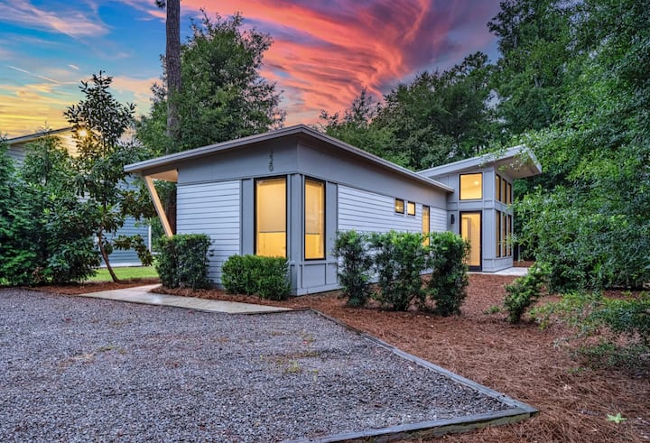 New! Coastal Modern~5 Mins To Wrightsville Beach! - Wilmington, NC