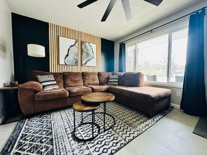 2 Bd W/king Bd| W/d| Fireplace| Cable| Wifi - Yale, MI