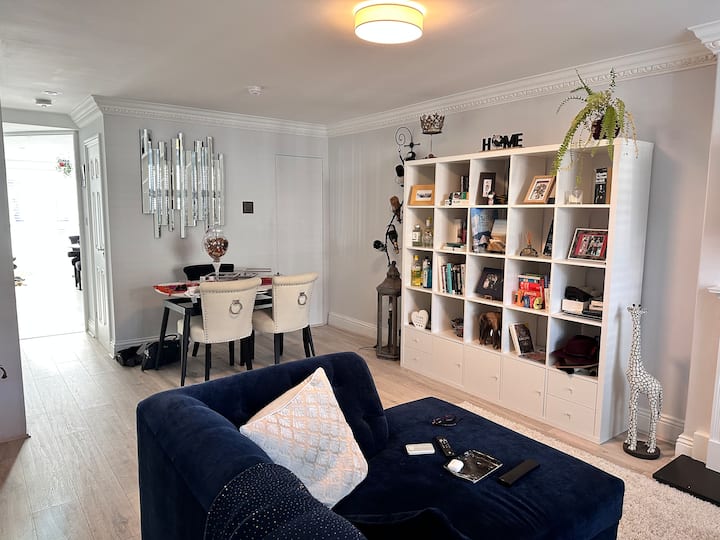 Central Windsor Location - Maidenhead