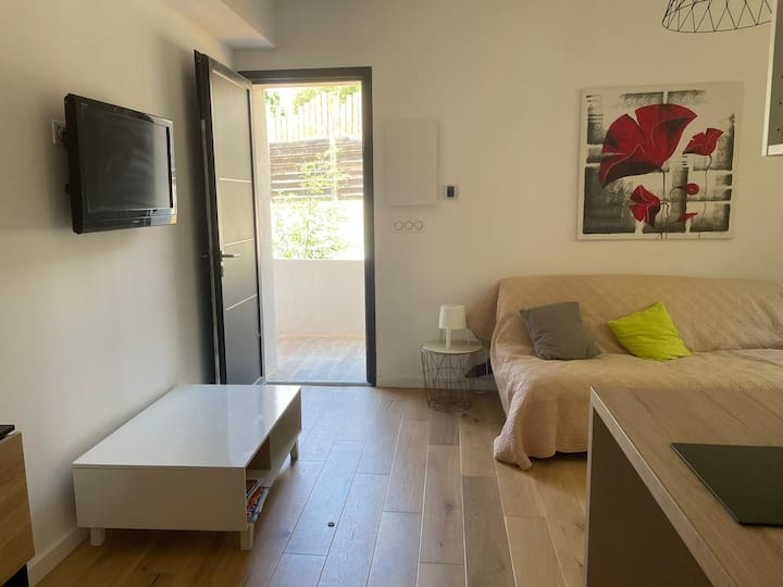 Studio Dans Une Maison à Ajaccio - Ajaccio