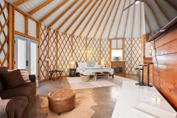 Shenandoah Valley Yurt - Stanley, VA