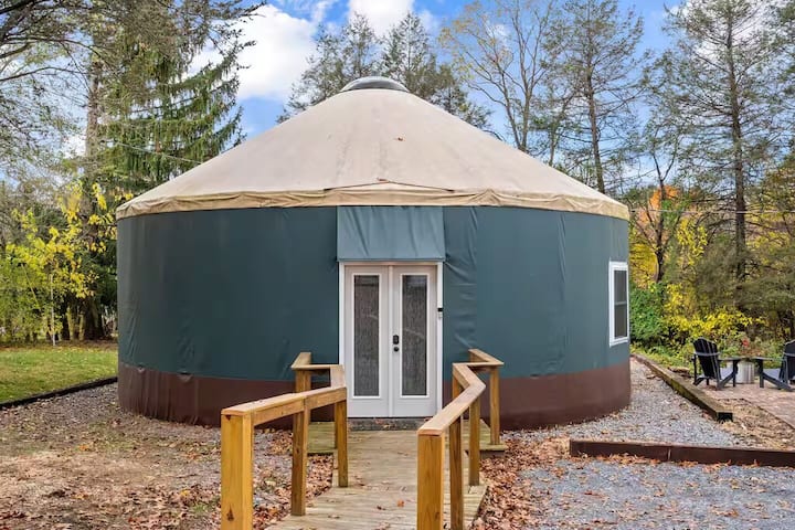Shenandoah Valley Yurt - Stanley, VA