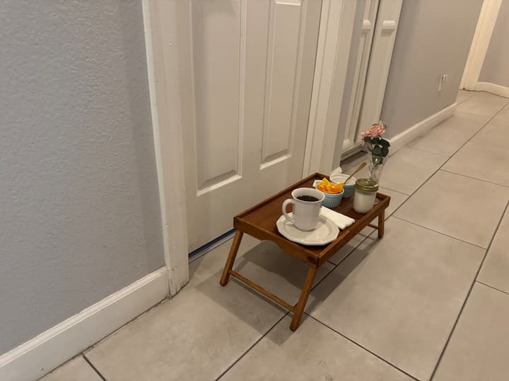 Room 4 Rent 4 Professionals! - Sun City, AZ