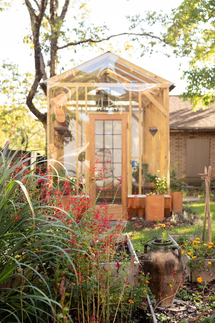 Northside Garden Oasis: Walkable Historic Duplex - シンシナティ, OH