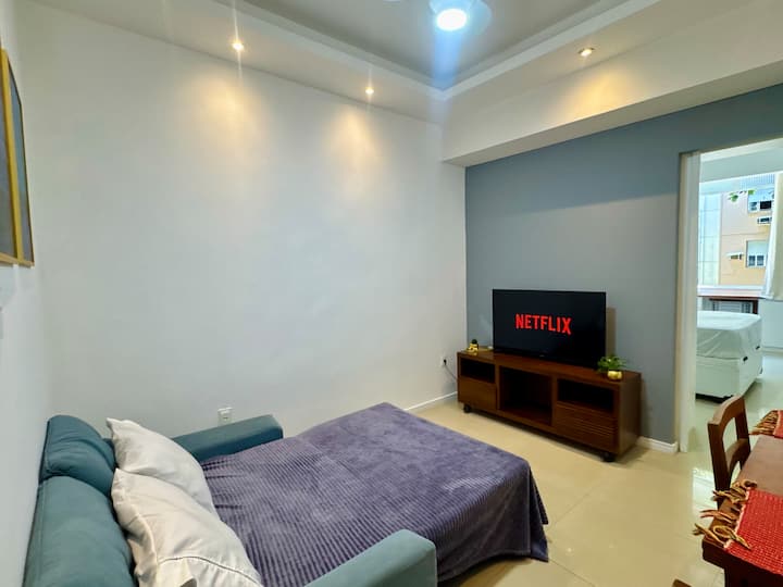 Apartamento A 130 Metros Da Praia De Copacabana - Glória