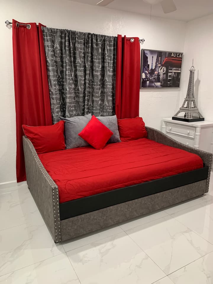 Brand New Home In Miami Near Hardrock Stadium - Miami Gardens, FL