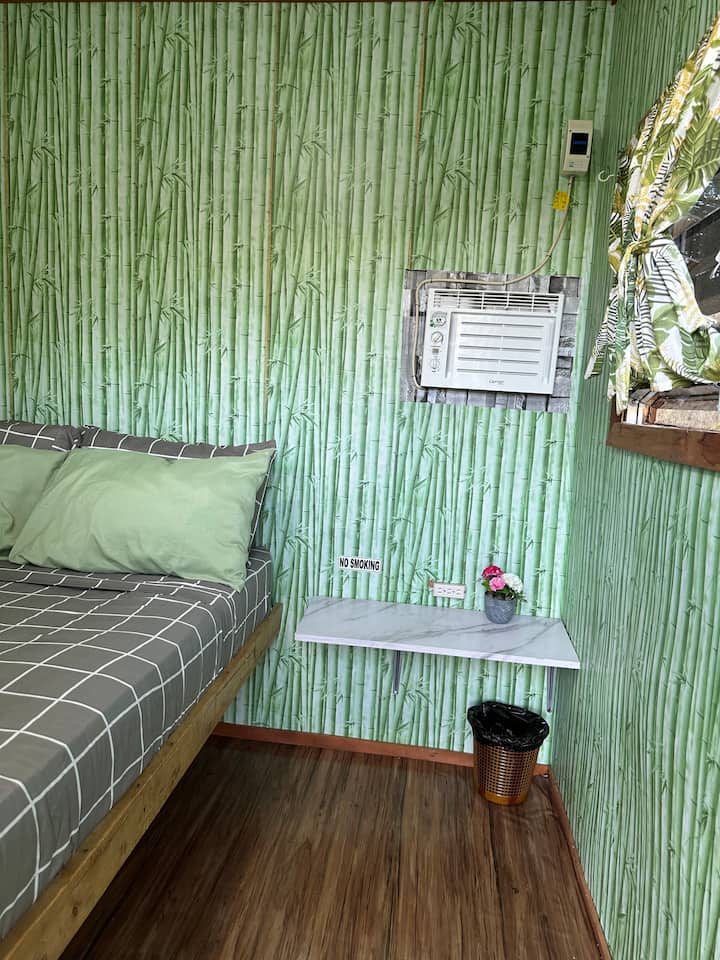 Green Acres Village Cabin 1 With Air Conditioner. - Moalboal