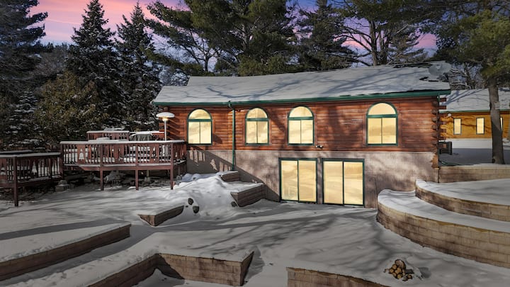 Lakefront 3br Game Room, Lake Toys, Dock, King Bed - Brainerd, MN