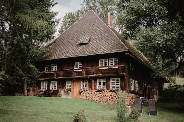 Romantisches Schwarzwälder Bauernhäuschen Hüsli - Titisee-Neustadt
