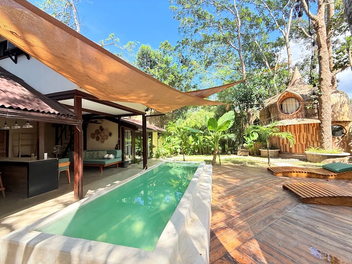 Alitaptap Villa + Free Scooter & Gym Pass - El Nido