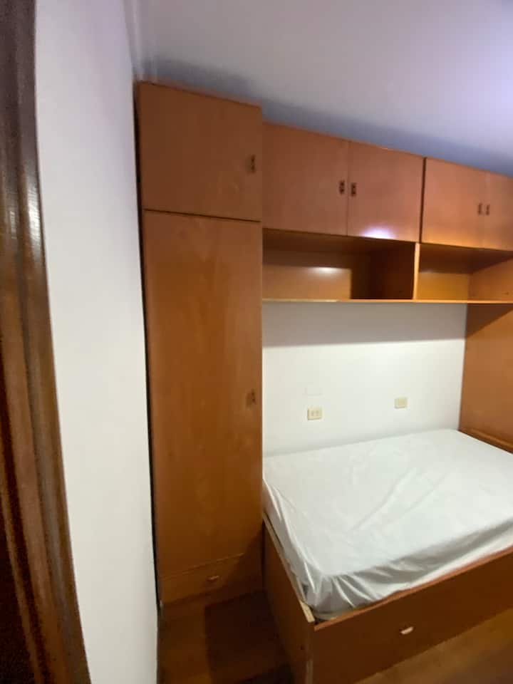 Se Arrienda Habitación - 挪亞