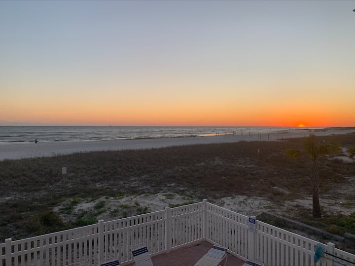 Smokey's Sunset At Mexico Beach - Mexico Beach, FL