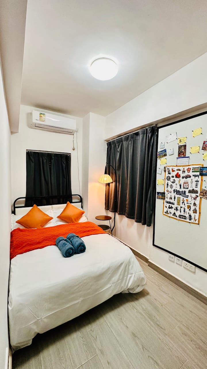 Rare Private Terrace | Steps To Mtr & Market - Hong Kong