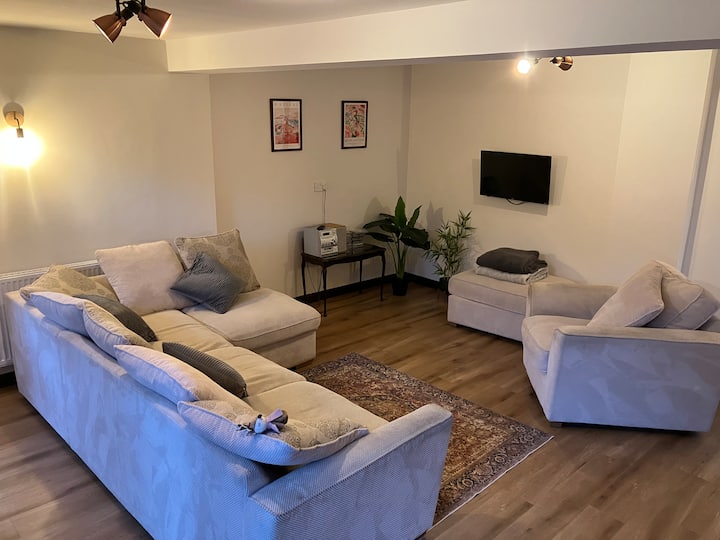 Country Home From Home - 2 Bed & Stable - Ross-on-Wye