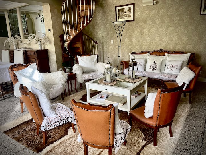 Demeure Des Artistes / Artists’ Retreat - Dreux