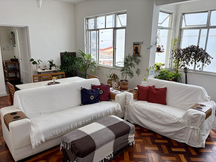 Um Charme Em Ipanema • 
3 Quartos, 1 Suíte, 1 Vaga - Río de Janeiro