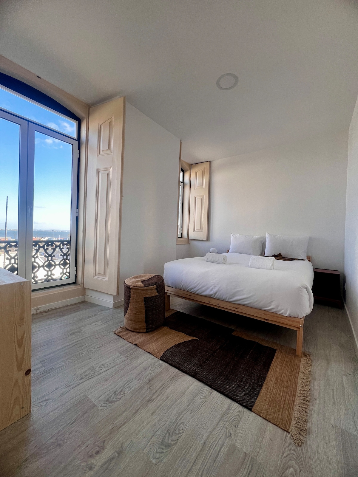 Appartement avec vue sur la rivière à Lisbonne | Lumineux ...