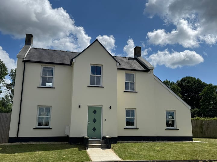 Perfect, 3-bed House With Hot Tub, Sageston, Tenby - Tenby