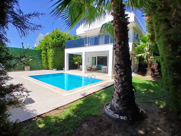 ÖLüdeniz'de ÖZel Havuzlu Villa Keyfi - Hisarönü