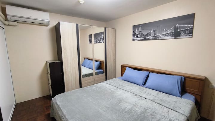 60 Sq.m. 2 Bedrooms With 2 King Beds For 4 Persons - Bangkok