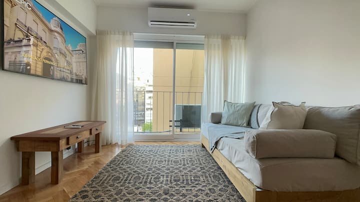 Amplio Y Luminoso Depto Cercano Teatro Colón - Rivadavia