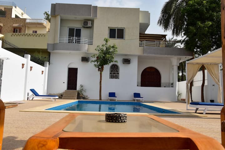Royal Apartment 1br Pool View - Luxor