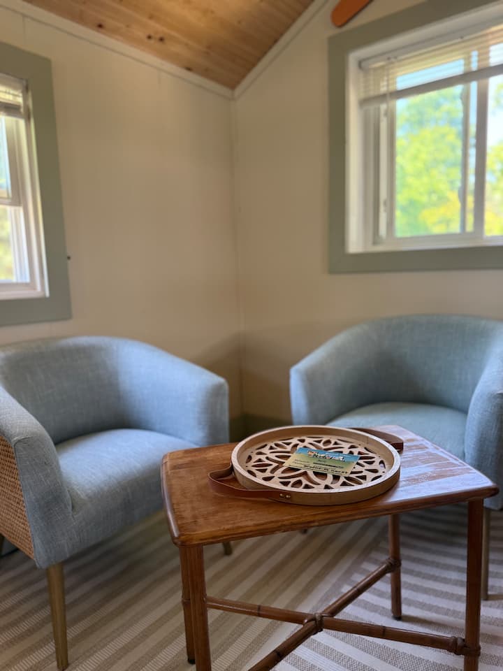 Fayes Cottage - Brookside Cottages & Resort - Interlochen, MI