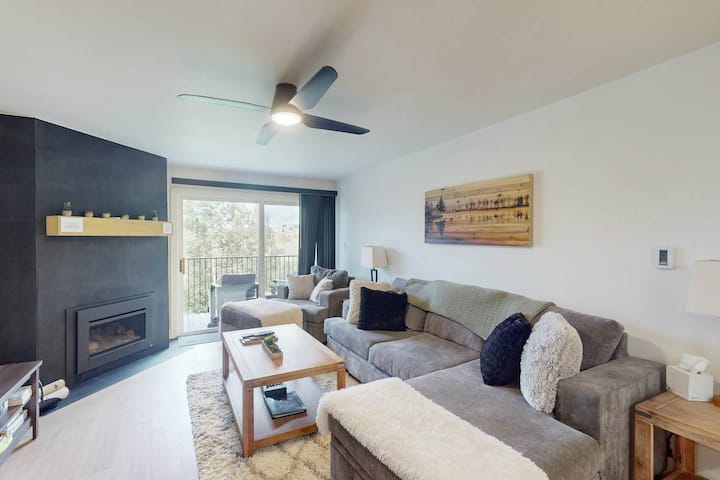 Lovely 2br Ski-in/ski-out Condo With Hot Tub - Steamboat Springs