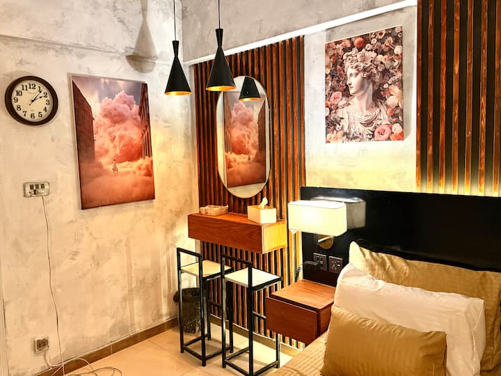 Nox•tiny Foundry | Private Apt @Dha6 - Karachi