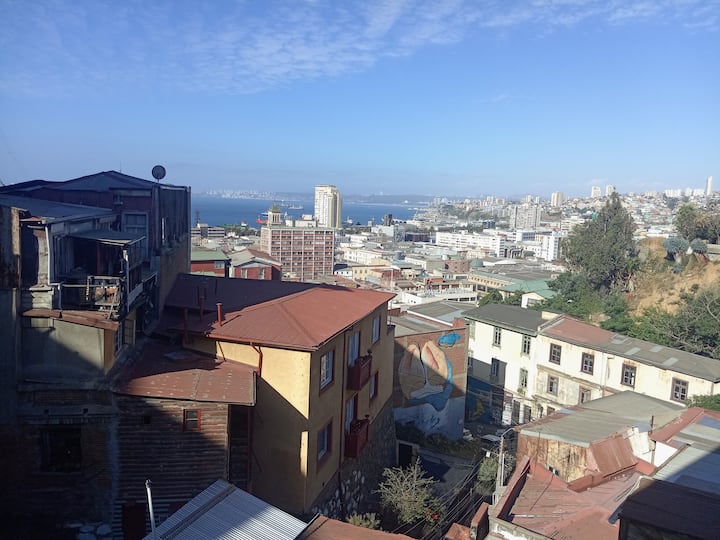 Casona Principios Siglo Xx. - Valparaíso
