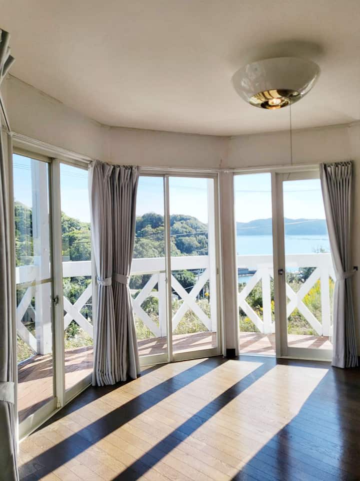 Ultra-private Off-grid Island Retreat - 세토우치시