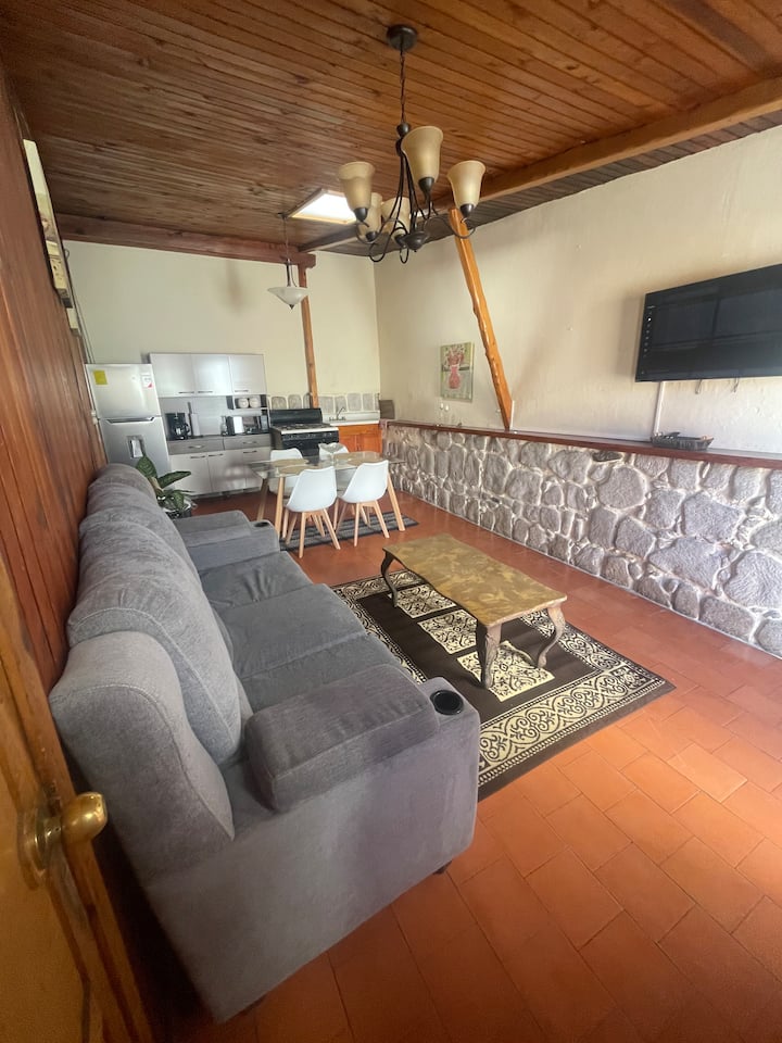 Apartamento En Centro De Xela+ Parqueo - Guatemala