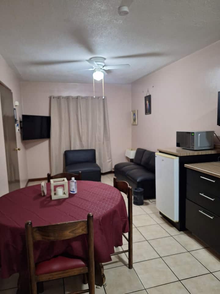 Jazmines, Ideal Para Visas Americanas Y Consulado - El Paso, TX