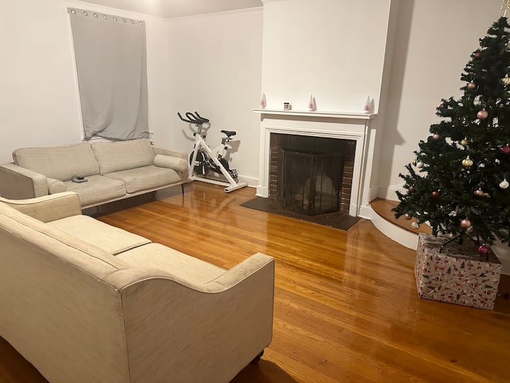 Beautiful Bedroom - New Rochelle, NY