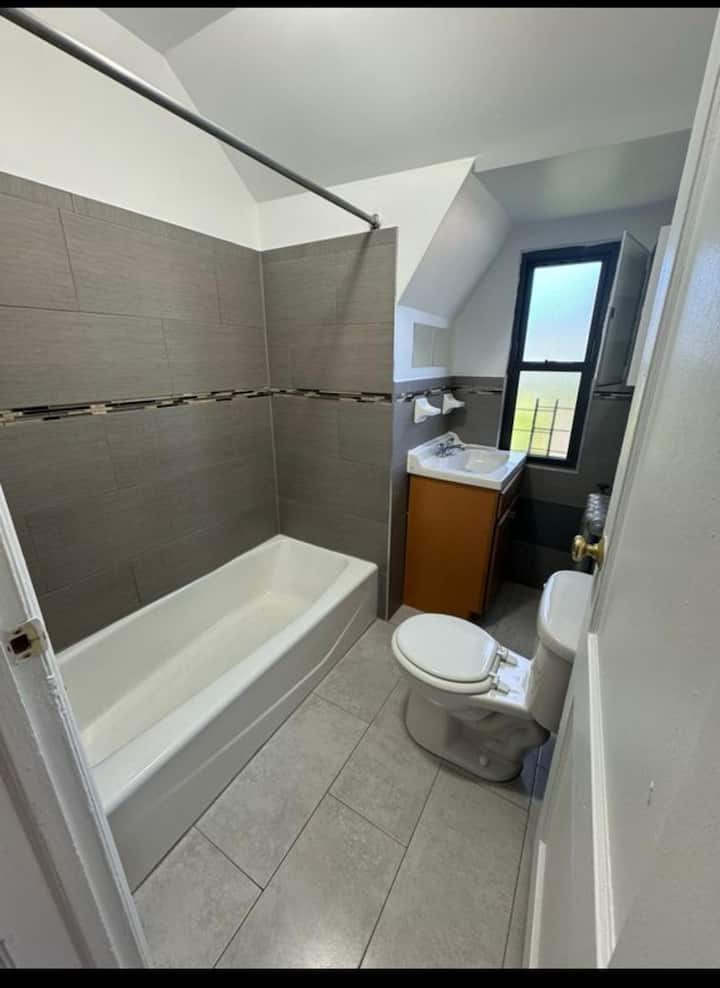 Beautiful Bedroom - New Rochelle, NY
