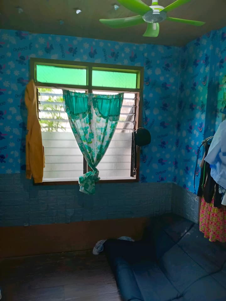 Simple House By The Beach - Mati