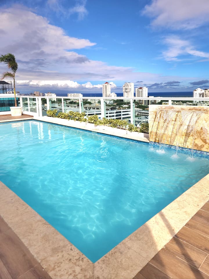 Cozy Apt. Kingbed. 1.5 Bath. Rooftop. Pool. Gym. - Santo Domingo (Dominican Republic)