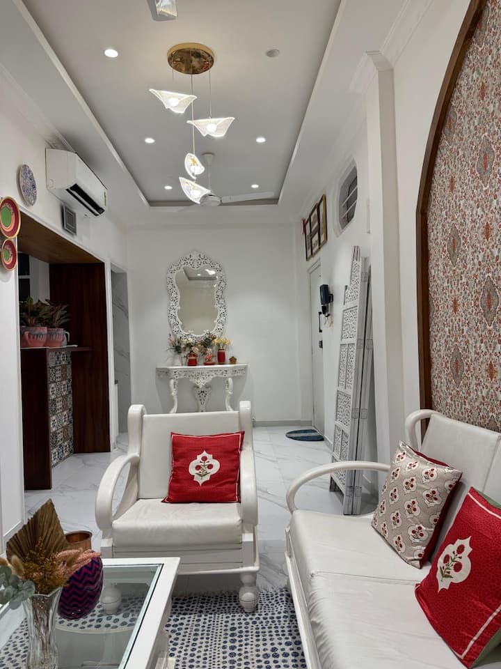Majestic 1bhk, Bandra - Mumbai