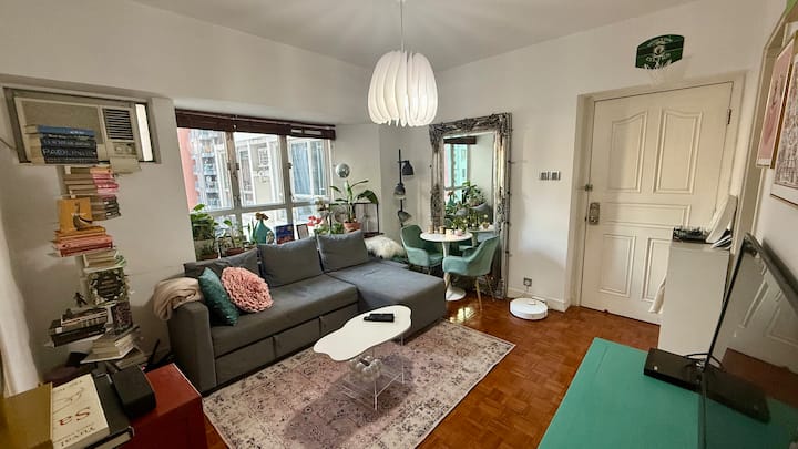 Luminous Home Steps From Mtr - Hongkong