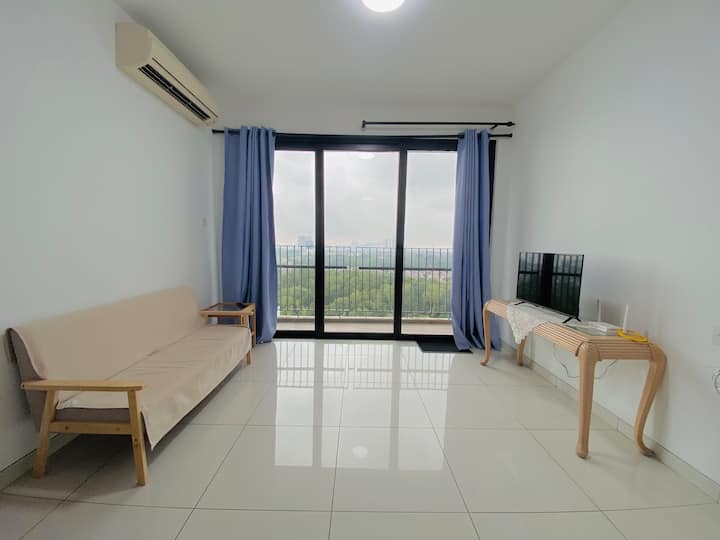 Simple Couple Studio In Puchong With Free Netflix - Puchong