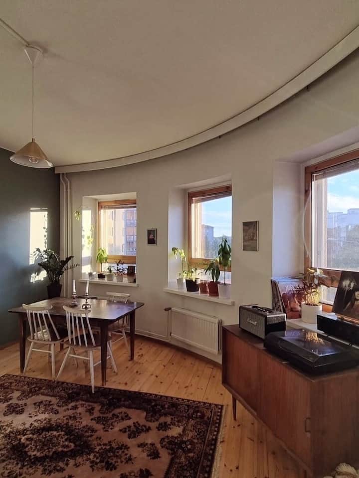 Tunnelmallinen 53,5m² Kaksio Keskustan Laidalla - Lahti