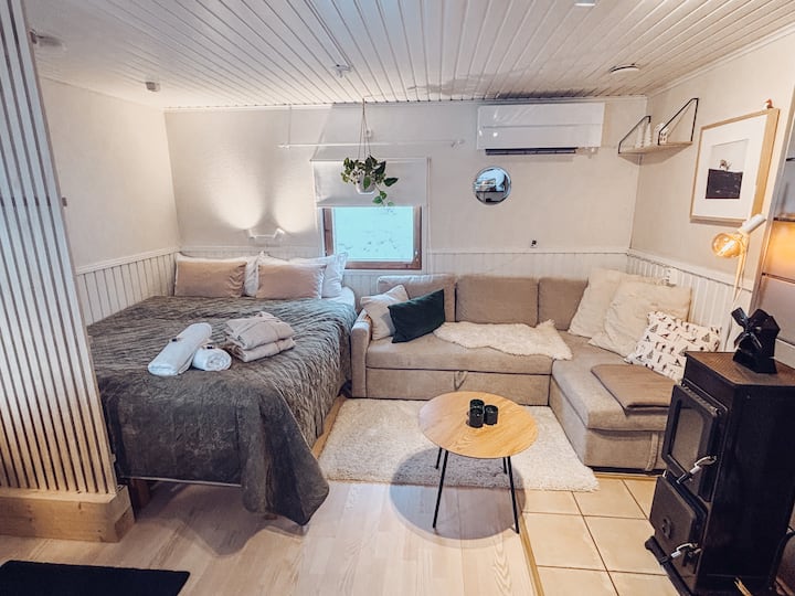 Cozy Cabin With Wood-fired Sauna And Fireplace - Rovaniemi