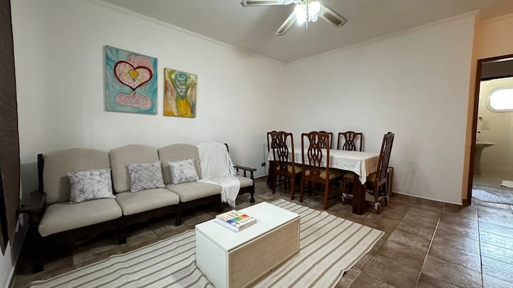 Pé Na Areia, 50 Metros Do Mar. - Santos