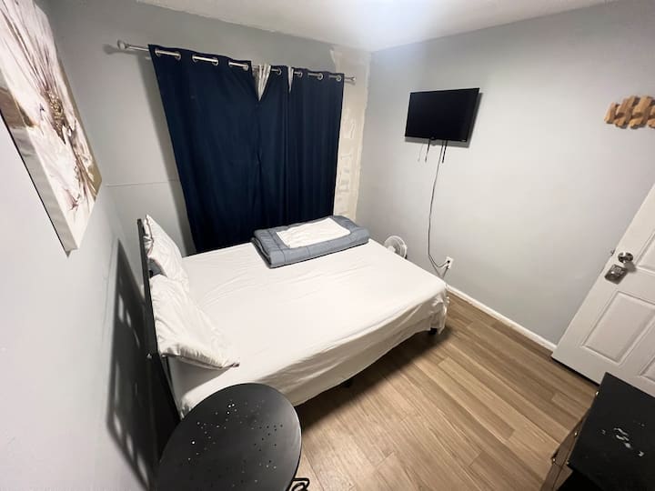 2 Bedroom 1 Bath Apartment - North Dakota