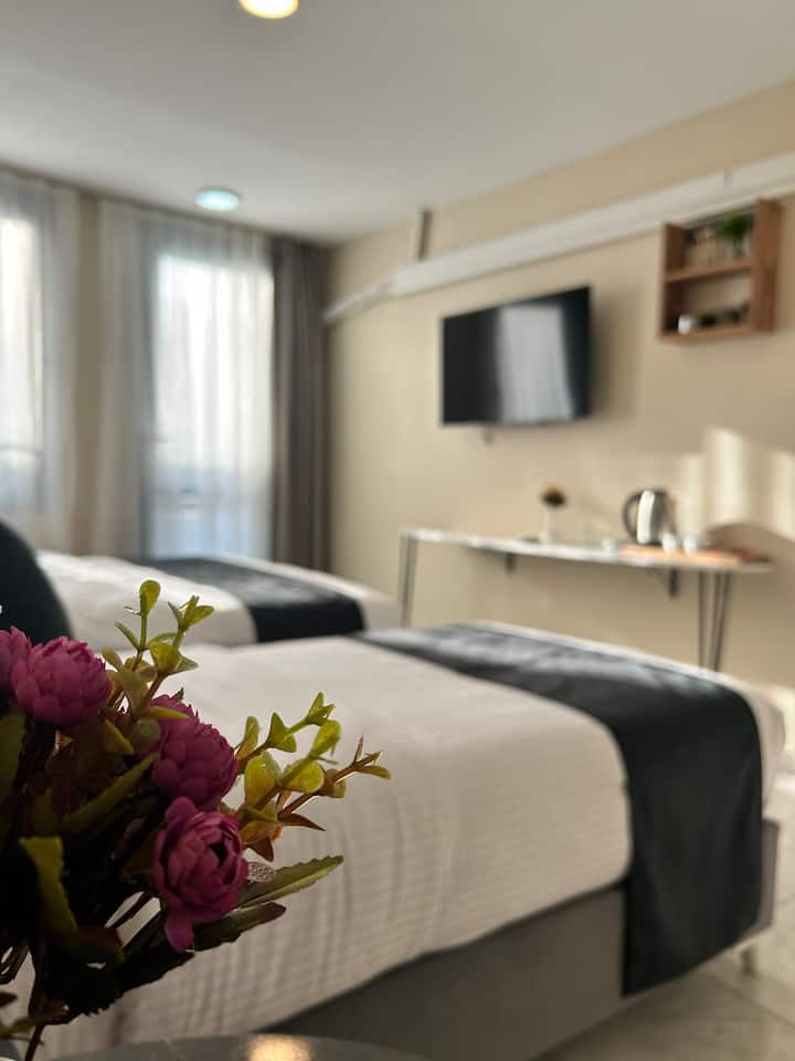 Triple Room With Balcony - Karaköy