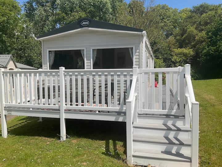 St Leonards Holiday Home - Bexhill