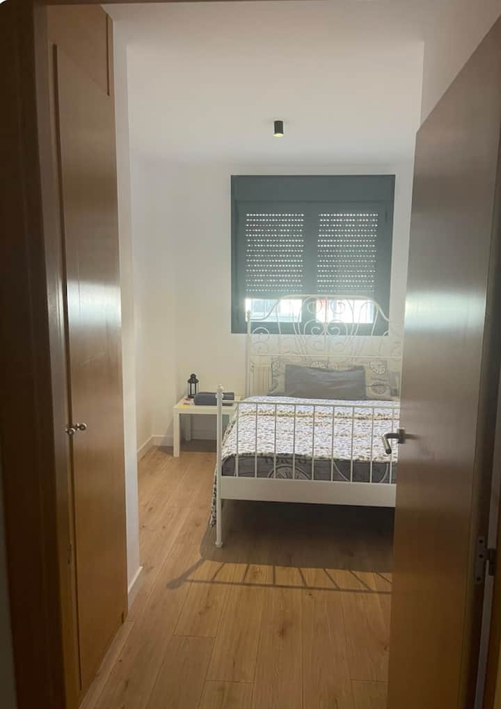Bonita Habitación Con Armario - Móstoles