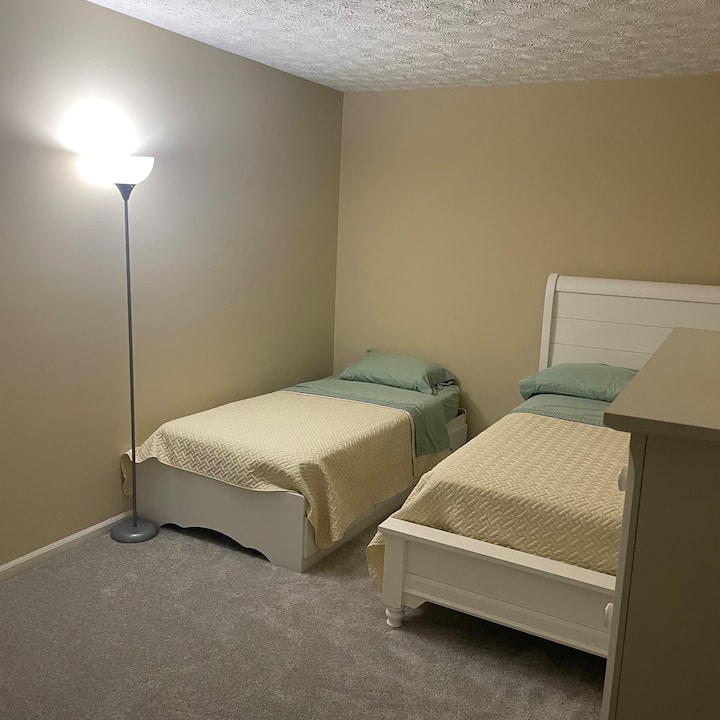 Temporary Room Rent - Fishers, IN