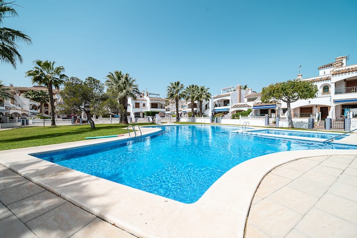 Penthouse Casa Up • Sea View Balcony & Pool - Cabo Roig